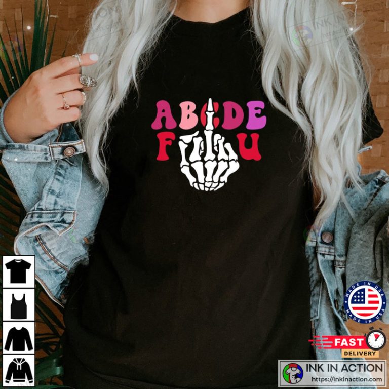 Gayle ABCDEFU Skeleton Hand With Hearts T-Shirt - Print your thoughts ...