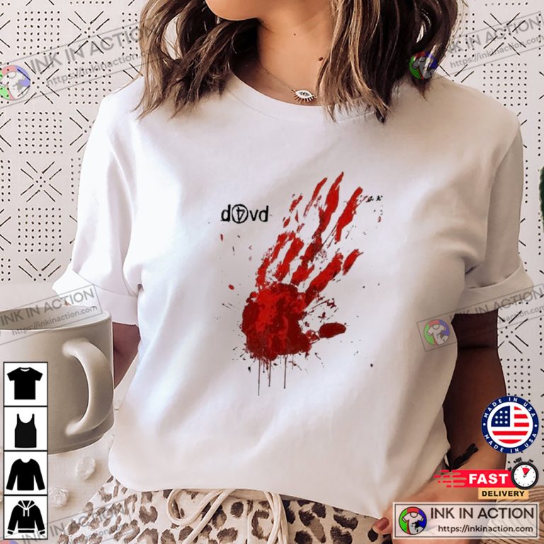 D4VD Bloody Hand Print T-shirt - Print your thoughts. Tell your stories.